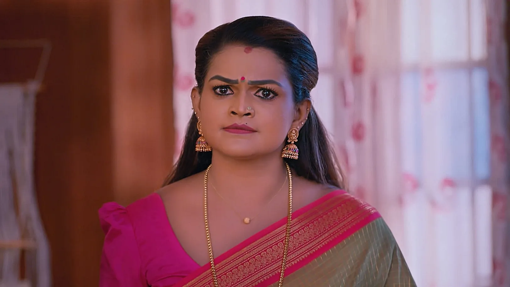 Valsalyam TV Serial Online - Watch Latest Show Episodes on ZEE5