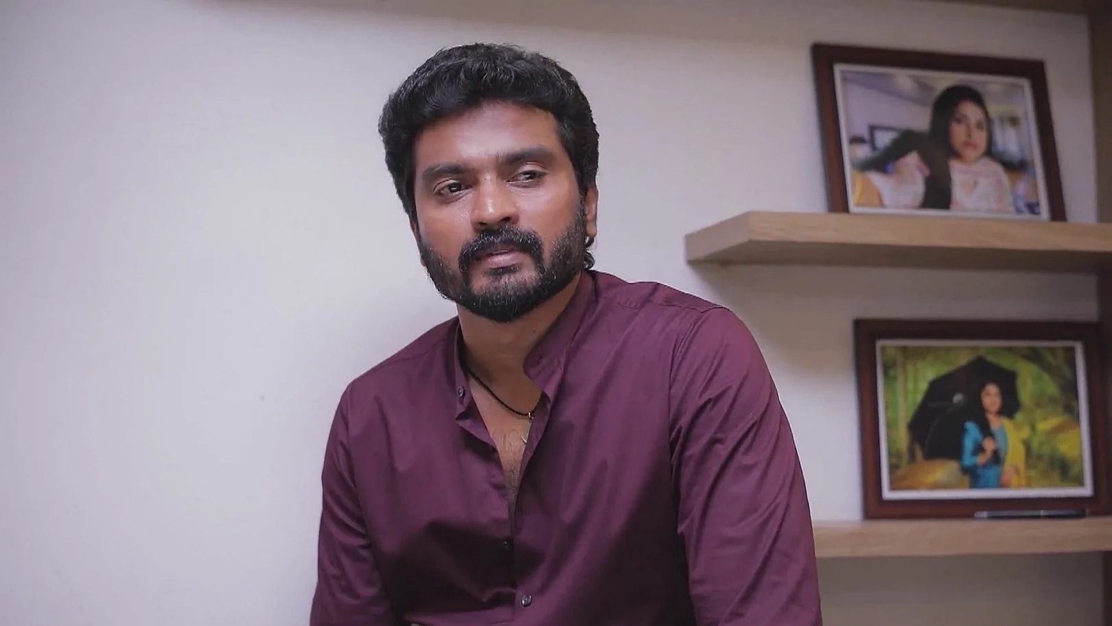 Valliyin Velan TV Serial Online - Watch Latest Show Episodes on ZEE5