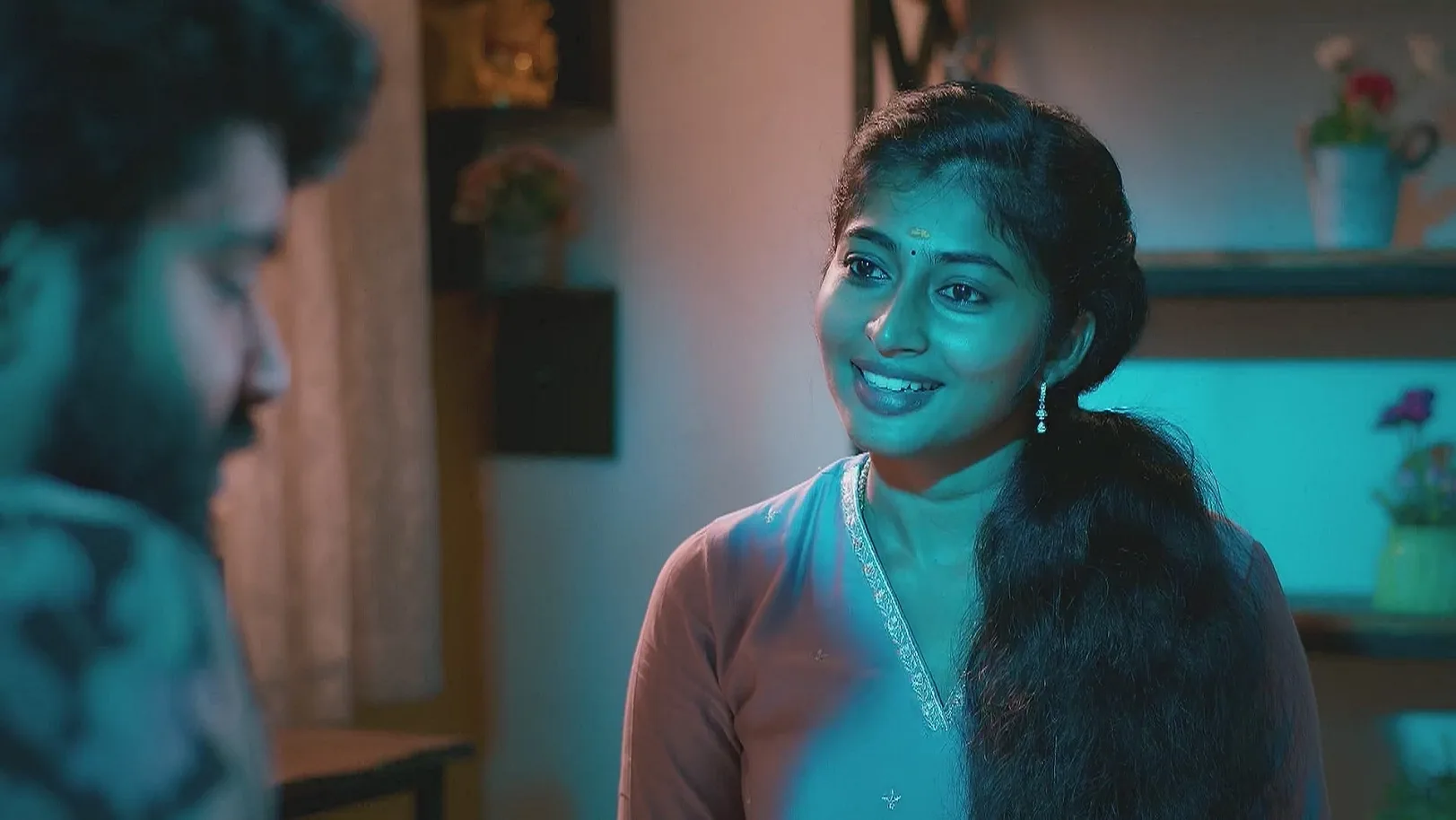 Watch Veera Latest Episodes Online Exclusively on ZEE5