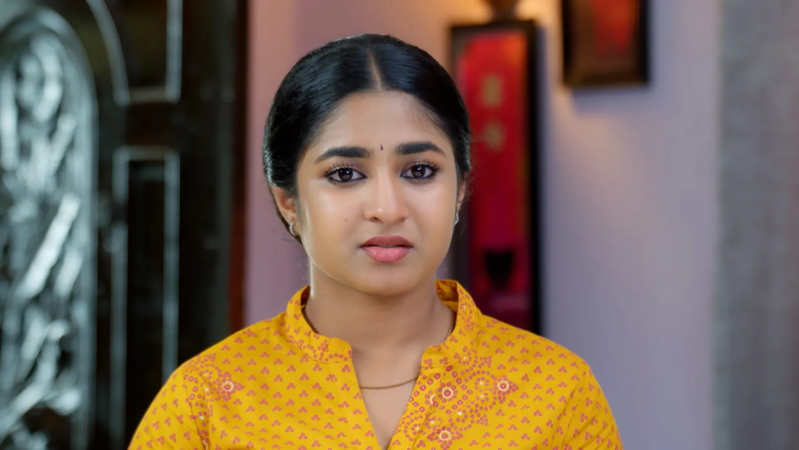 Watch Chinnan Siru Kiliye Latest Episodes Online Exclusively on ZEE5