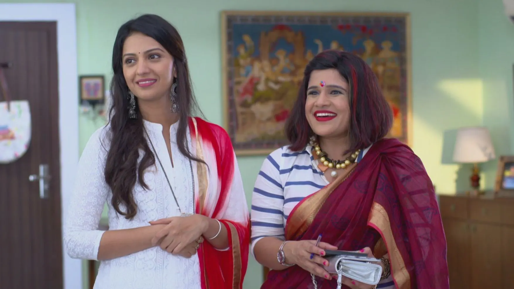 Watch Agga Bai Sasubai TV Serial 10th September 2019 Full Episode 44 Online on ZEE5