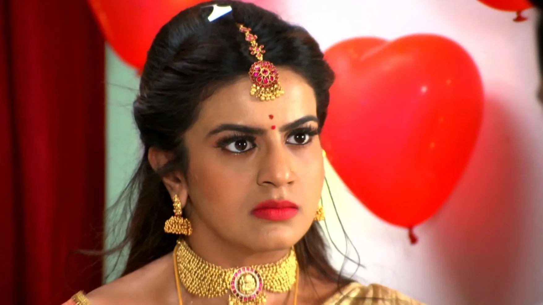 Watch Nagini TV Serial 28th August 2022 Full Episode 96 Online on ZEE5