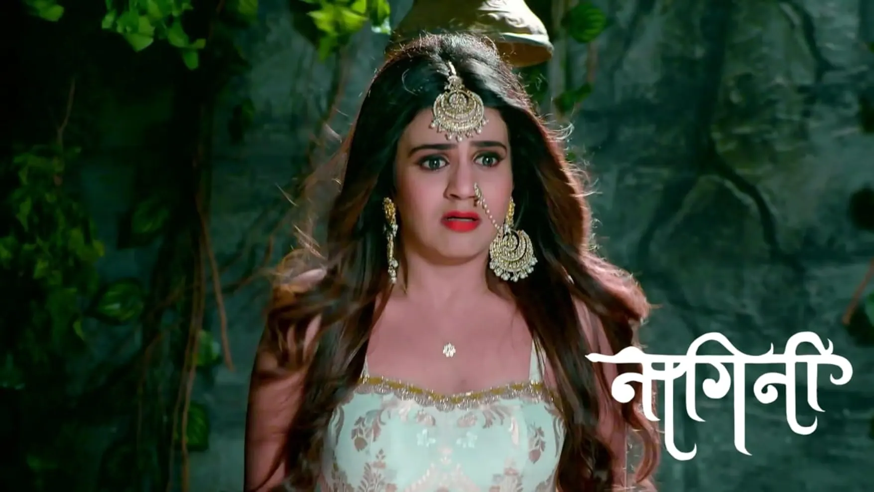 Watch Nagini TV Serial 17th December 2022 Full Episode 125 Online on ZEE5