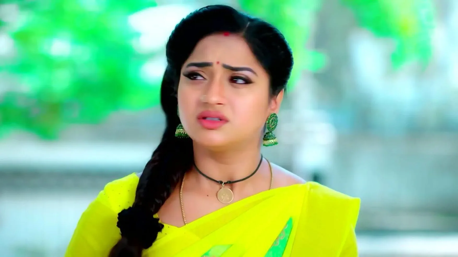 Watch Sumana's Family Reasons with Her | Trinayani Trinayani TV Serial ...