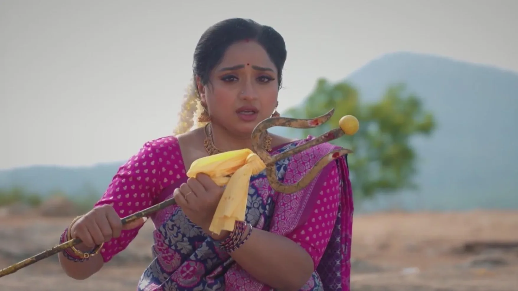 Watch Maari Prays to the Deity | Maari Maari TV Serial Best Scene of ...