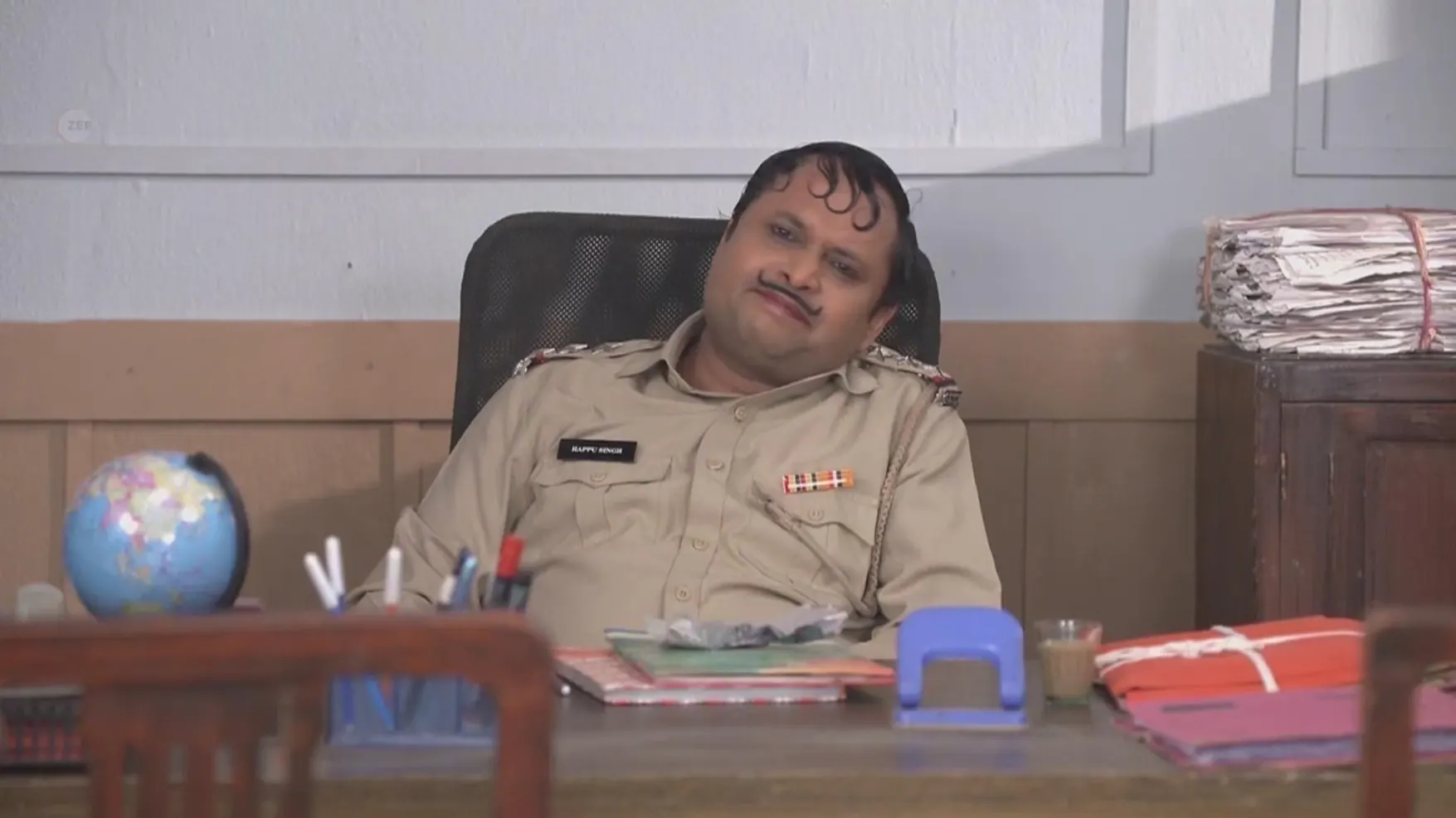 Watch Hakikat Tells Happu about His Puzzling Dreams | Happu Ki Ultan ...