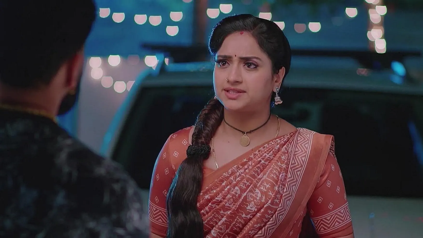 Watch Trinayani TV Serial Spoiler of 29th April 2024 Online on ZEE5