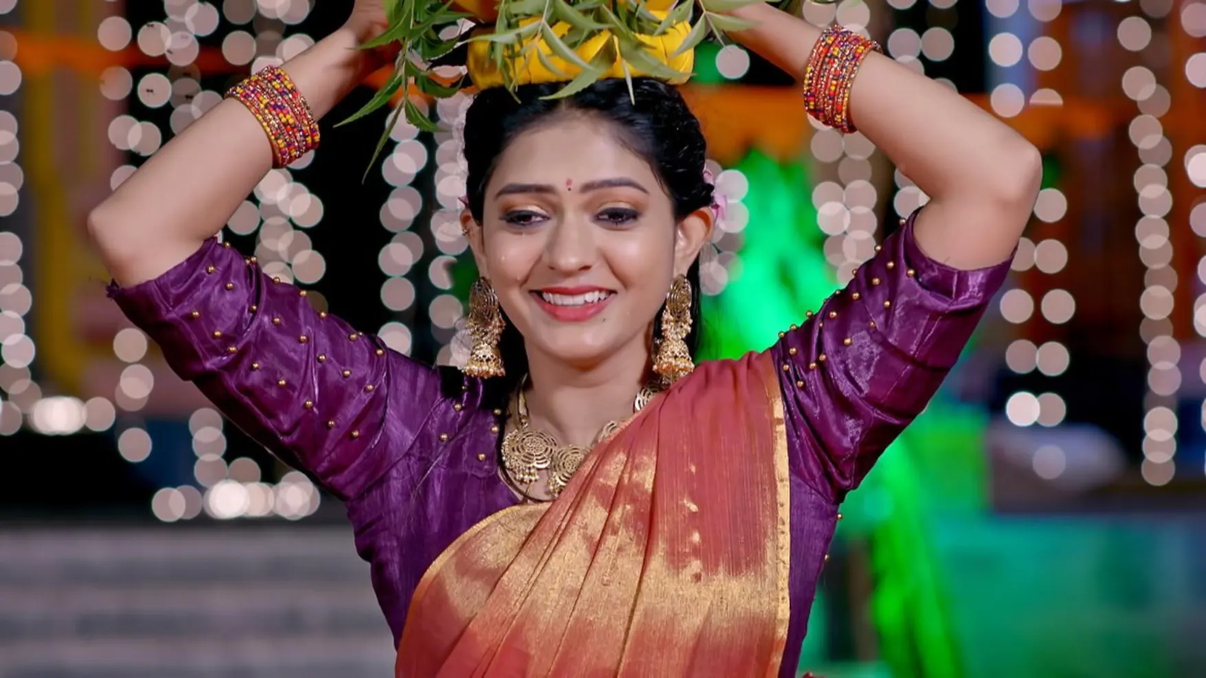 Watch Inti Guttu TV Serial 19th August 2021 Full Episode 226 Online on ZEE5