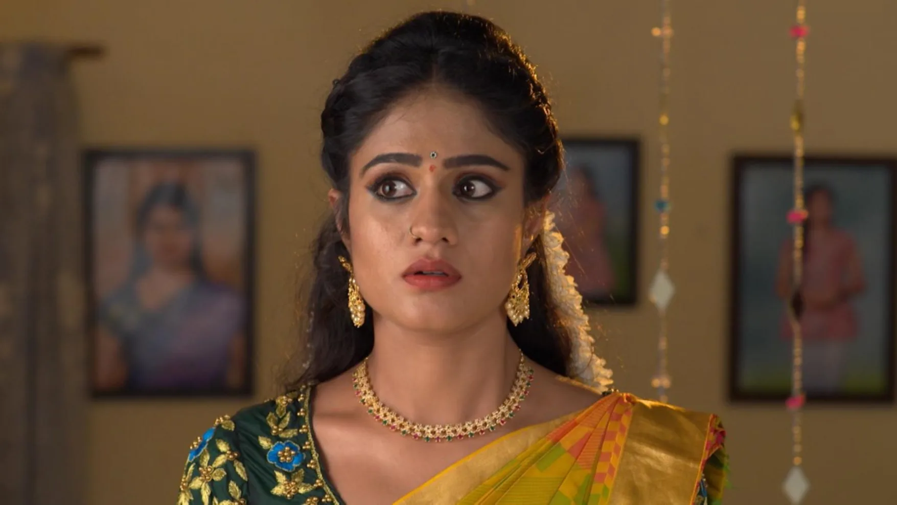 Watch Radhamma Kuthuru TV Serial 24th December 2019 Full Episode 104 ...