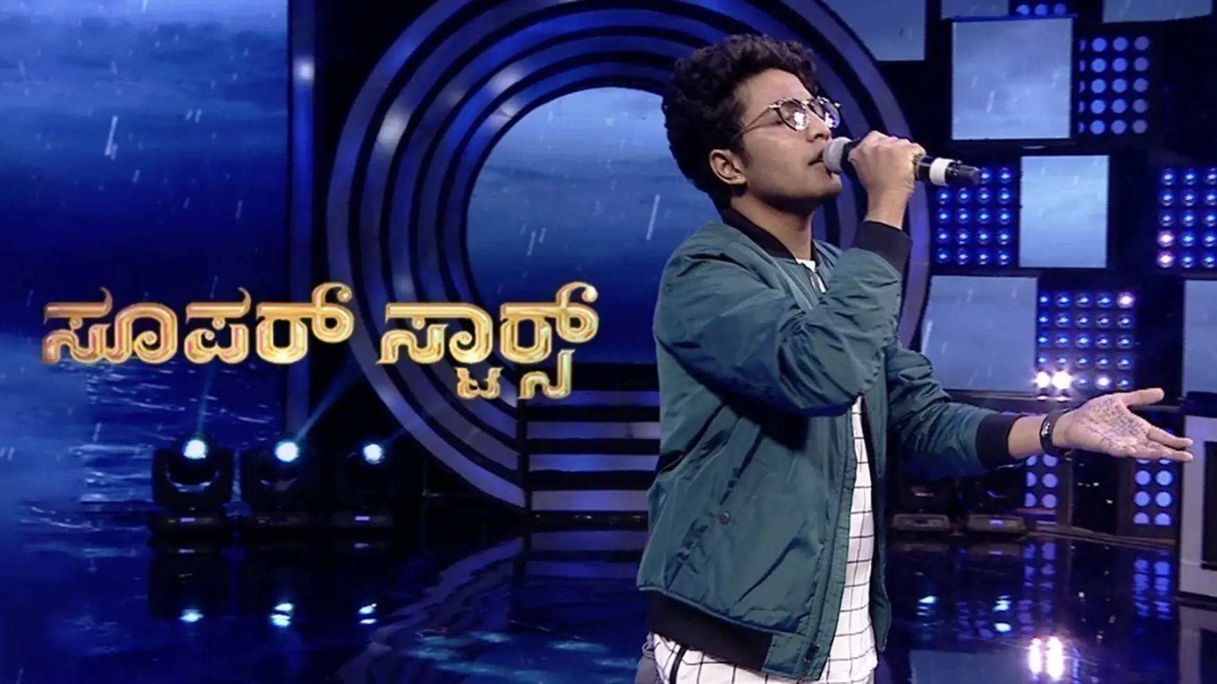 Watch ZEE Super Stars Kids Show Online on ZEE5