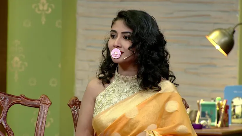 Watch Apur Sangsar TV Serial 12th May 2017 Full Episode 47 Online on ZEE5