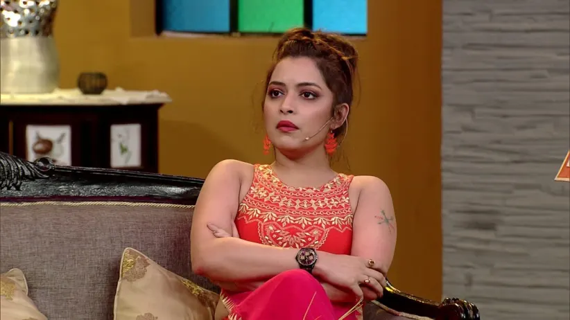 Watch Apur Sangsar TV Serial 31st March 2017 Full Episode 29 Online on ZEE5