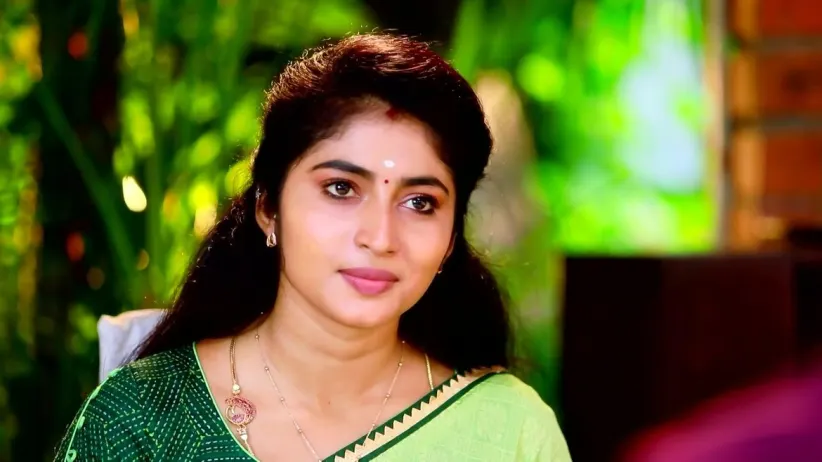 Watch Peranbu TV Serial 14th September 2022 Full Episode 229 Online on ZEE5