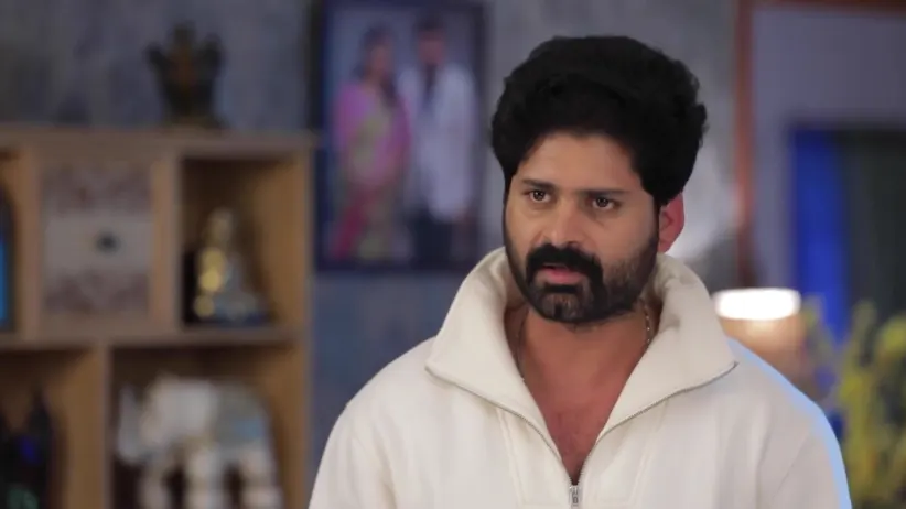 Watch Idhayam TV Serial 30th December 2025 Full Episode 876 Online on ZEE5