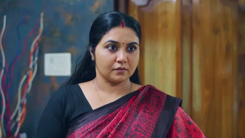 Watch Chembarathy TV Serial 15th January 2026 Full Episode 61 Online on ...