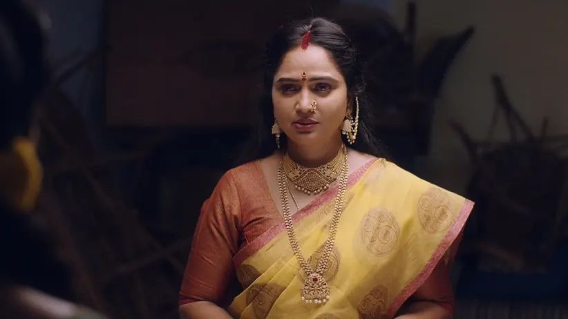 Watch Trinayani TV Serial 22nd April 2021 Full Episode 33 Online on ZEE5