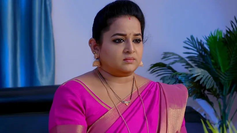 Watch Gundamma Katha TV Serial 16th April 2021 Full Episode 827 Online on ZEE5