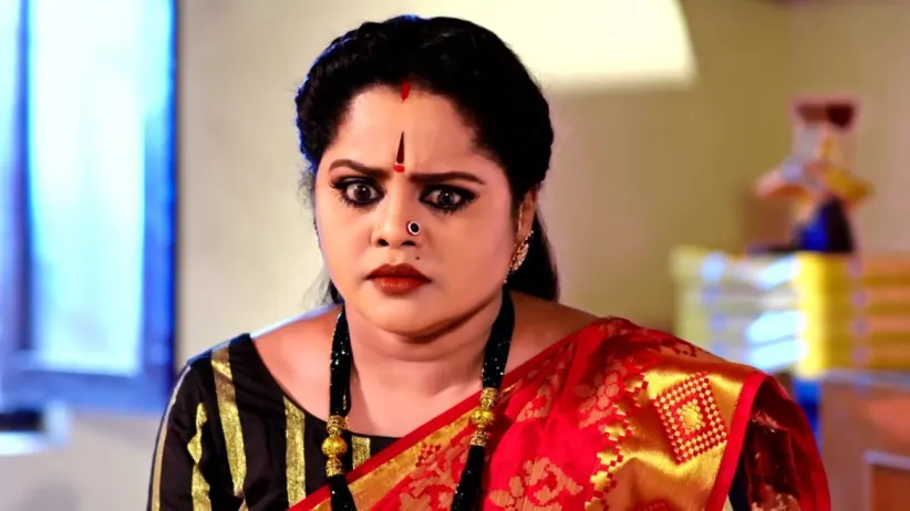 Watch Inti Guttu TV Serial 6th March 2021 Full Episode 84 Online on ZEE5 Watch Inti Guttu TV Serial 6th March 2021 Full Episode 84 Online on ZEE5